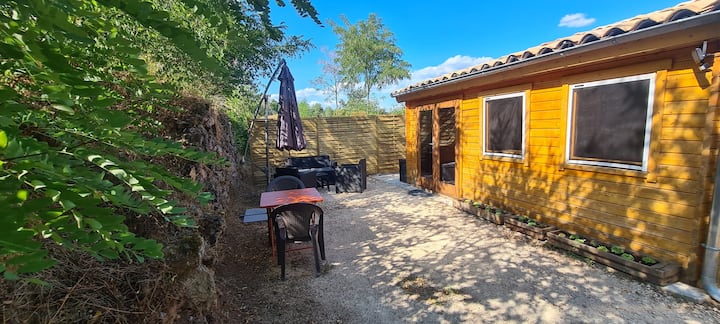 Charmant Chalet En Bois - Joyeuse