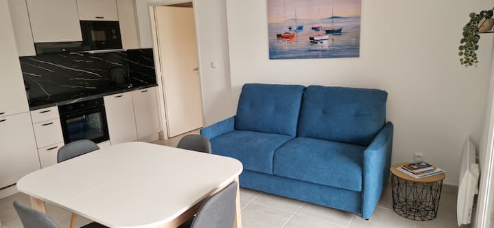 T2 Dans Résidence Neuve Avec Piscine - Bormes-les-Mimosas