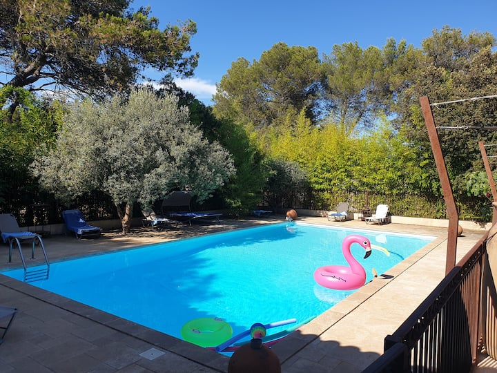 Maison Avec 2 Studios Indépendants - Rognes