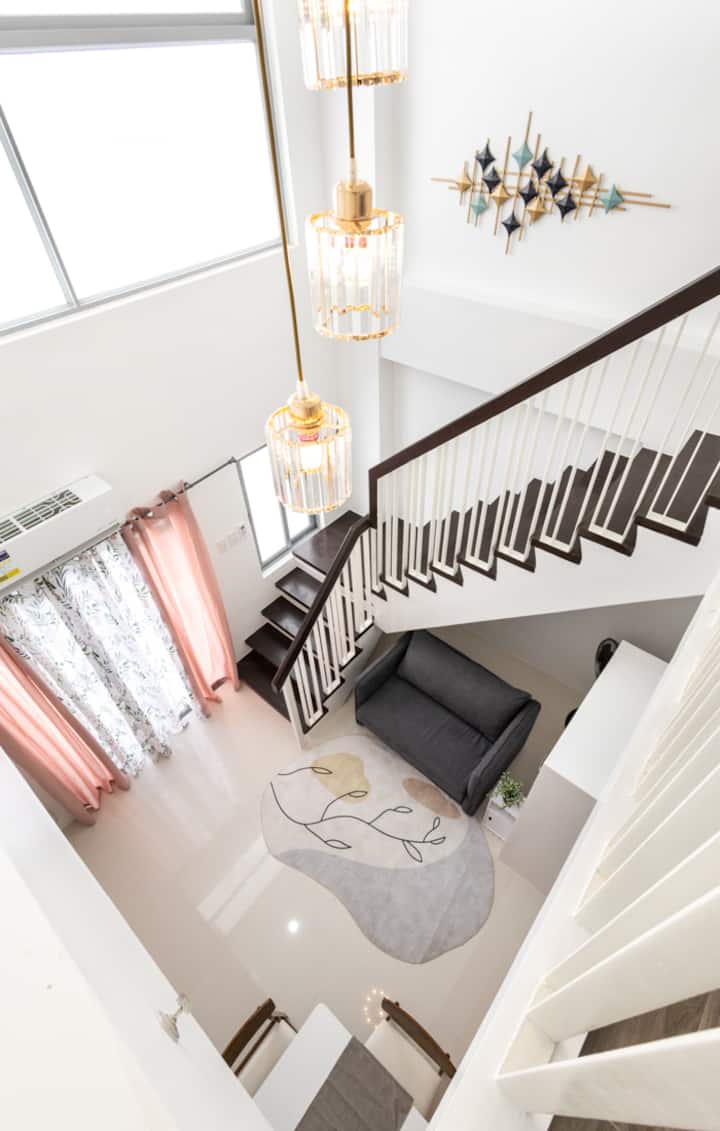 Bright Minimalist 1 Br Loft - Iloilo City