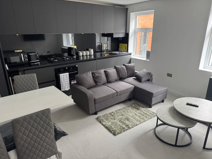 Three-bedroom Flat Located Off Oxford Street - Bloomsbury