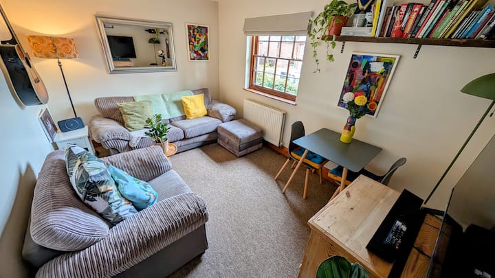 Boujee Chester Apartment With Free Parking! - Chester, UK