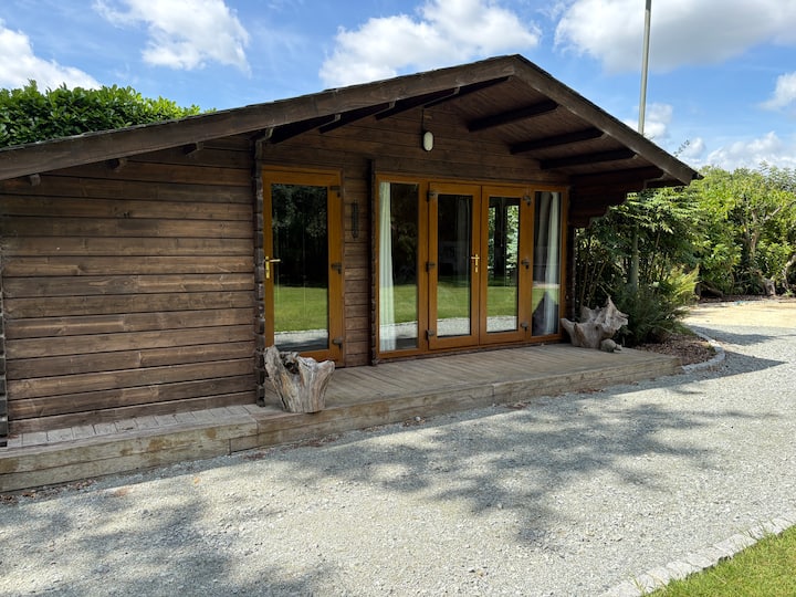 Cozy Woodland Cabin Retreat In The North Downs - Sevenoaks