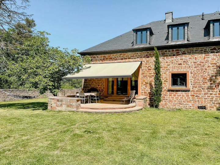 Maison Mitoyenne Rénovée Dans La Lande De Trèves - Trier