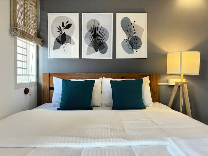 Kiva Studio | Banashankari | Wi-fi, Ac, Smart Tv - Bengaluru