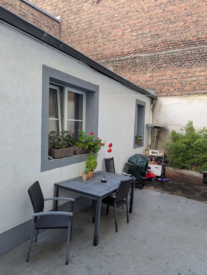 Hinterhofidyl In Der Innenstadt - Düsseldorf