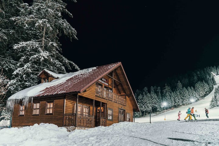 Cabin Popangelov - Bulgaria