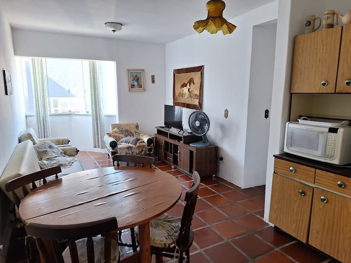 Apartamento Na Avenida Do Mar. - Guaratuba