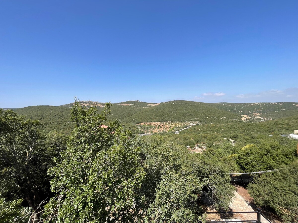 Gemütliche Hütte mit Whirlpool - Blockhütten zur Miete in Ajloun ...