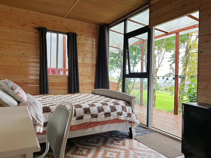 Valleyview Cabin In The Woods - Dublin, Ireland