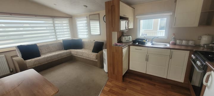 Our Static Caravan For Hire - West Wittering