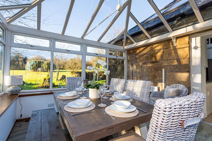 The Stables, Lamlash. 
Isle Of Arran
Ka27 8nl - Brodick