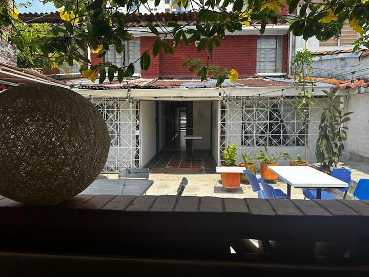 Amplia Casa Vacacional Ubicada En Uno De Los Mejor - Cali