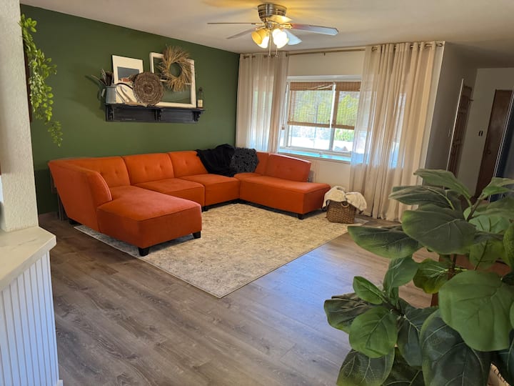 Great Home Located Off 1-40 And Route 66 - 킹맨