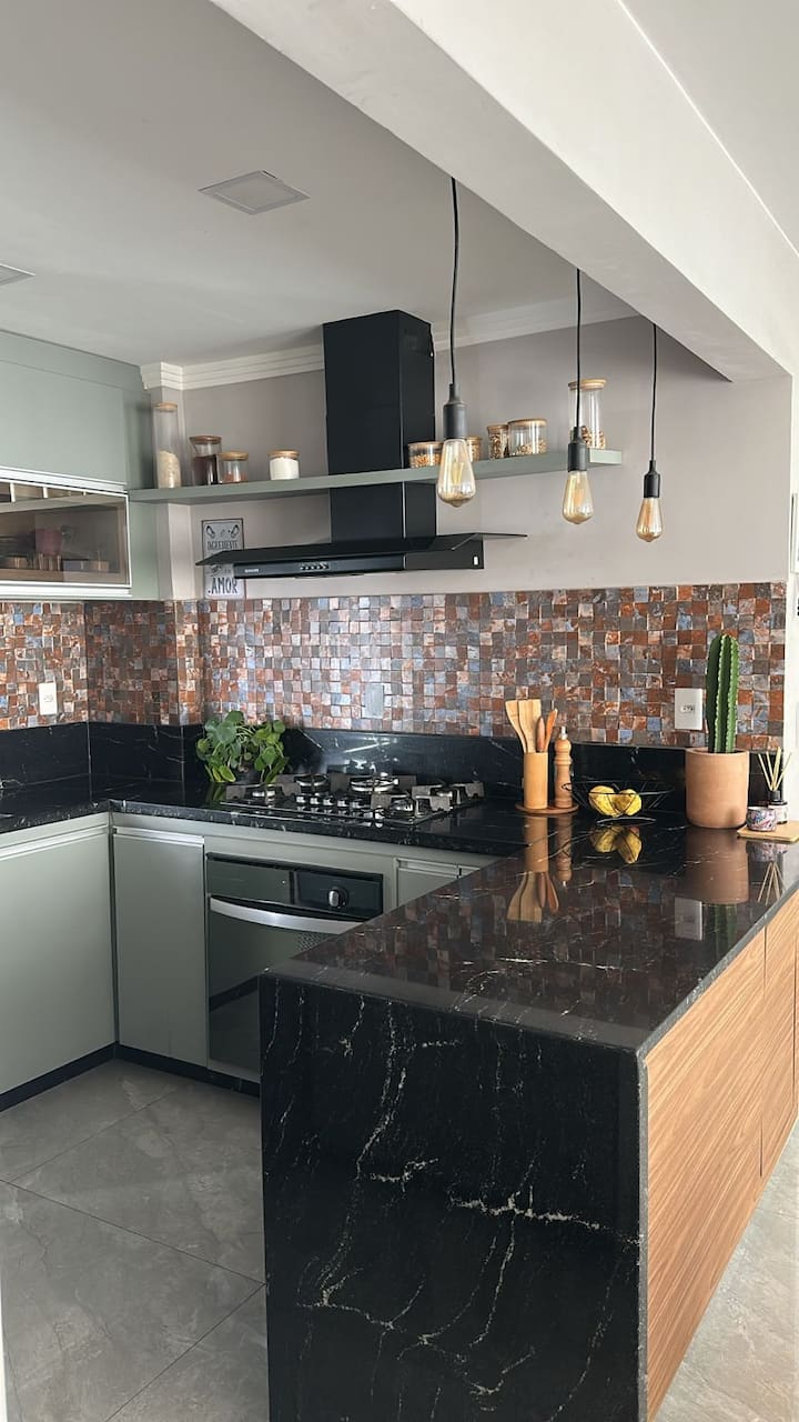 Espaço Inteiro Em Jardim Camburi - Vitoria