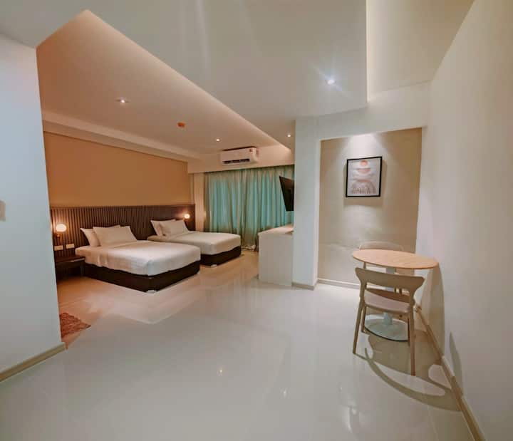 Deluxe King Or Twin - Non Refund - Patong Beach