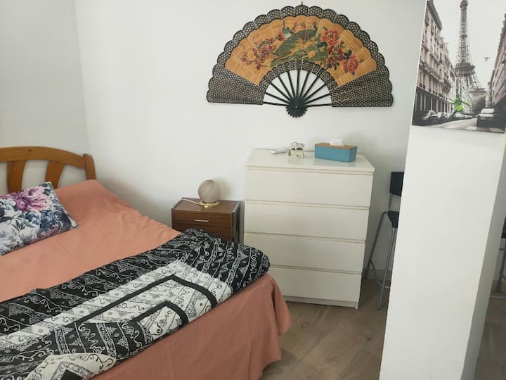 Estudio Céntrico Privado En Madrid Tetuán - Chamartín