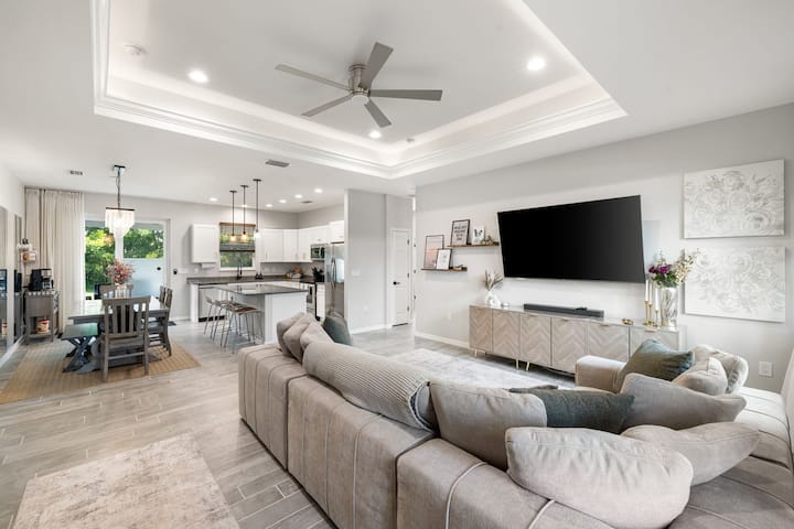 New Build W/ King Suite, Pet Friendly|top Location - Cape Coral, FL