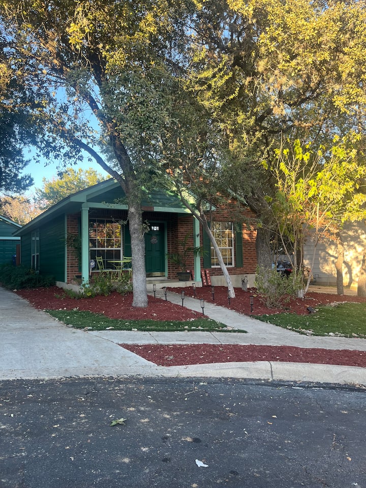 Alamo Oasis - San Antonio, TX