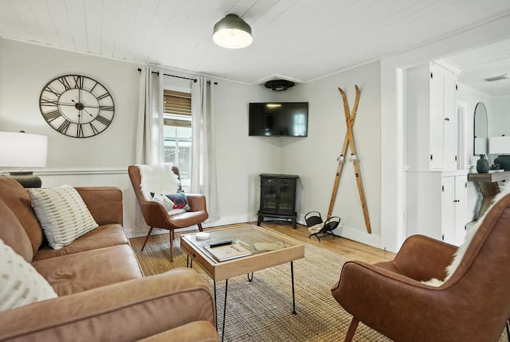 The Raddish Roost On Main - Waterbury Village Historic District