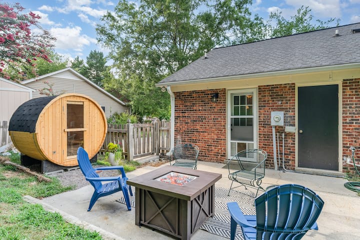 Sauna & Fire Pit At Sheep Shed - Greensboro, NC