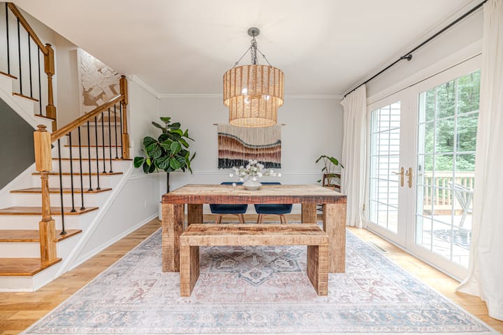 Walk To Fenton! 3 Story Townhome - Cary, NC