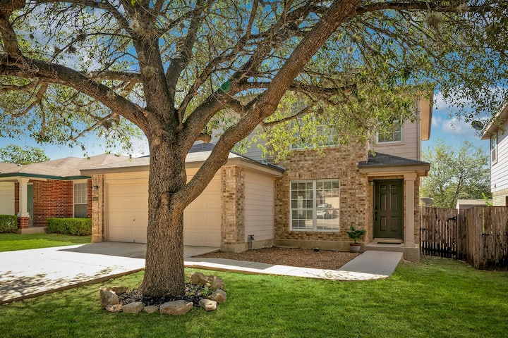 Seaworld | Lackland Afb | Sixflags With Game Room - San Antonio, TX