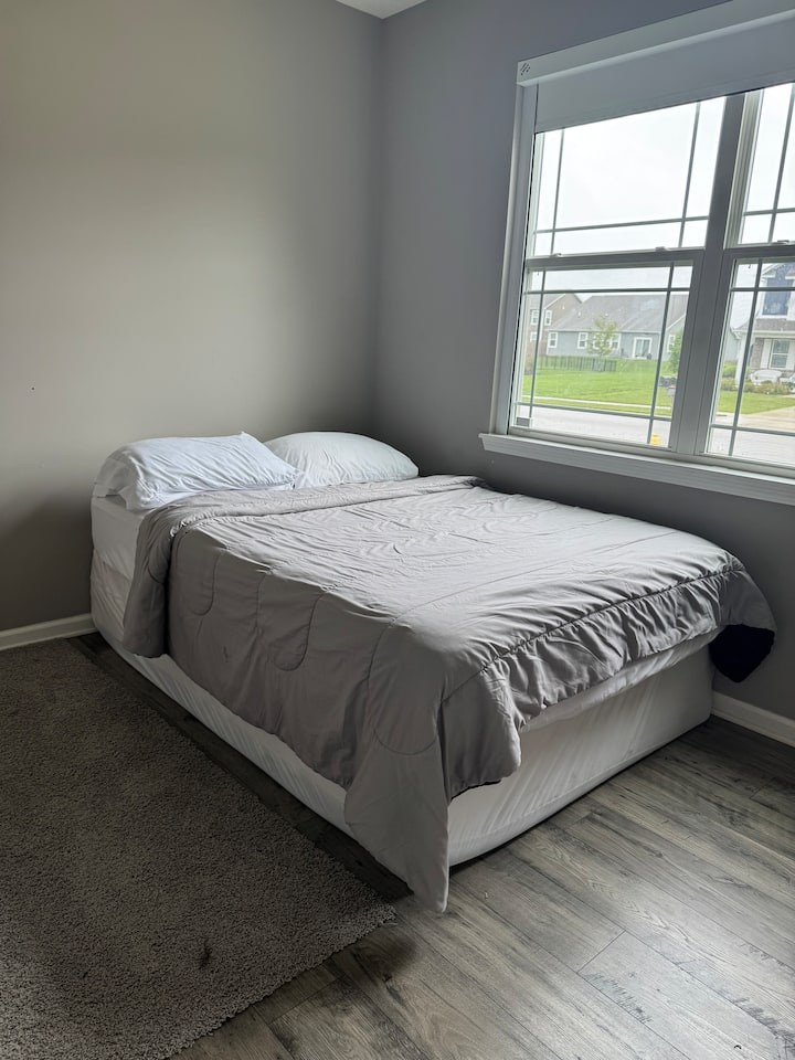 Modern Minimalist Room - Pendleton, IN