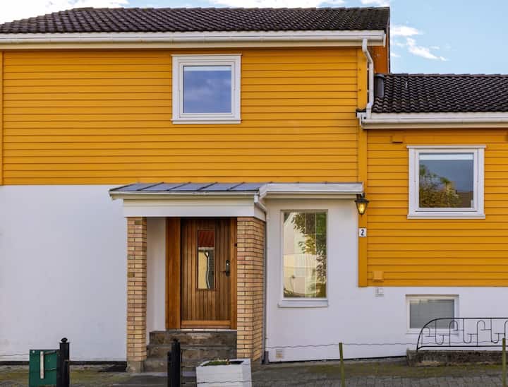 Stavanger - Sentralt Og Nyoppusset Hus - Stavanger