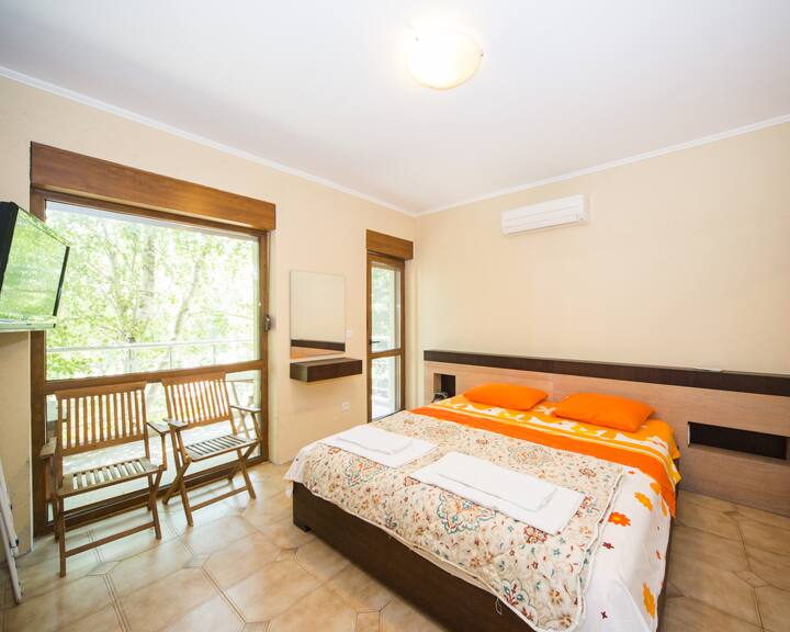 Lovely 2 Bedrooms Flat -1st Line - Kiten