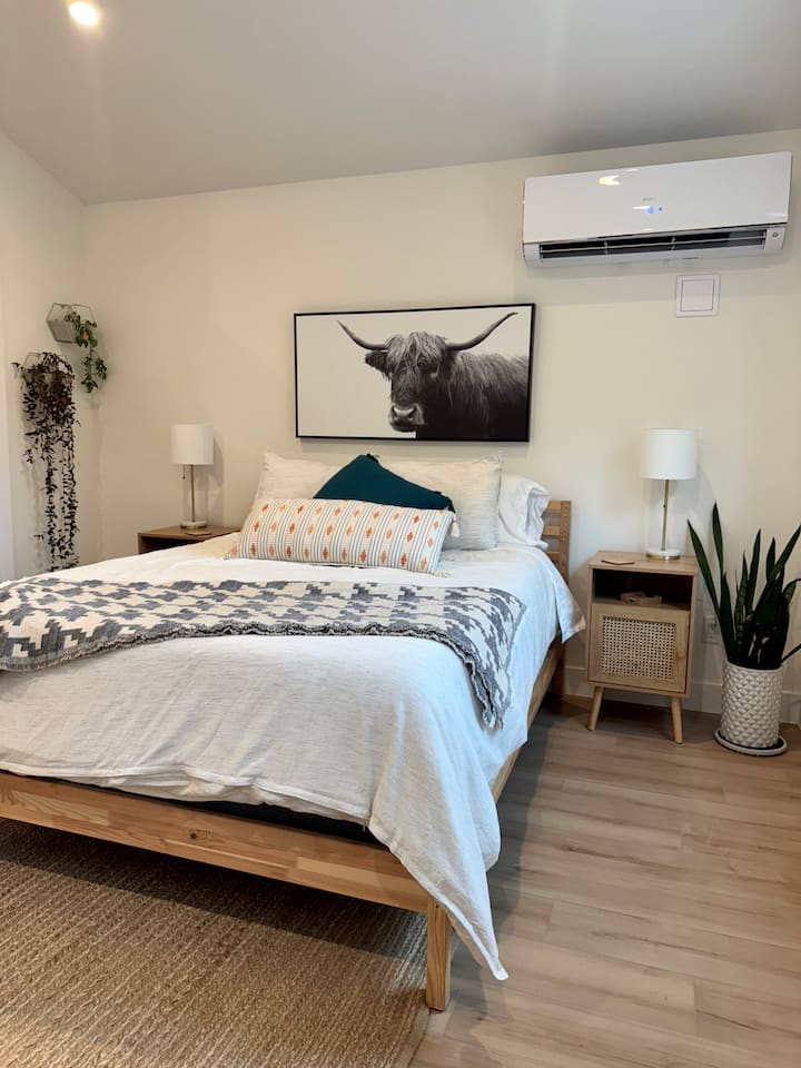 Two Off Pearl - Denver, CO