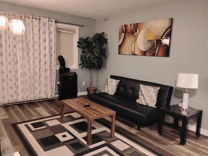 Cozy 2br • Wi-fi • Free Parking - モンクトン