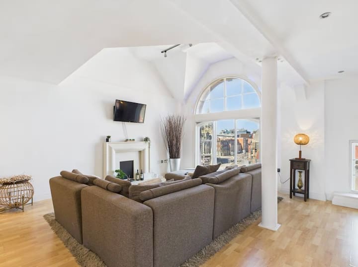 City Center Wolverhampton 3 Bed - Wolverhampton