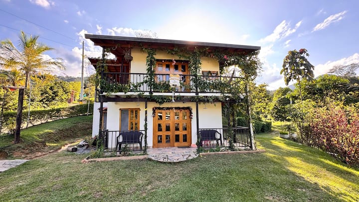 Cabaña Acogedora Pedacito De Cielo Con Jacuzzi. - San Rafael, Colombia