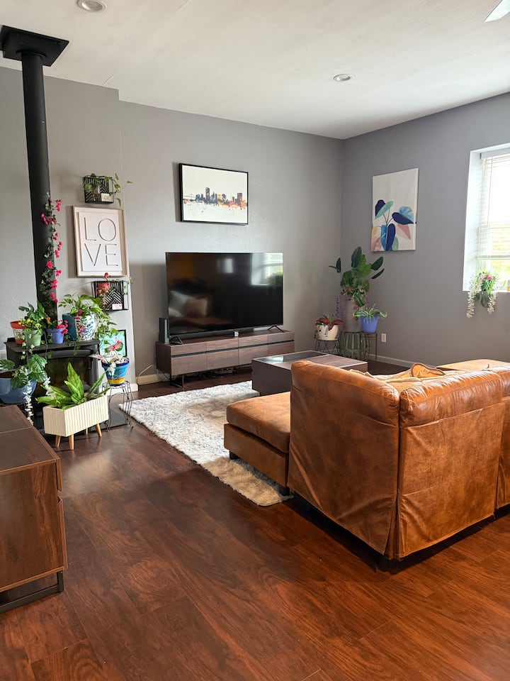 Spacious 4br 2ba In Old West End - Toledo, OH