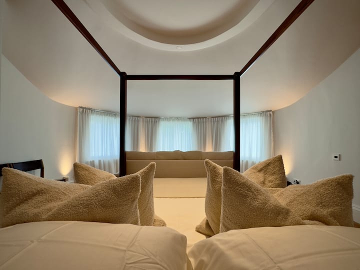 Grand 2br Penthouse | Projector | Hyde Park - London, UK