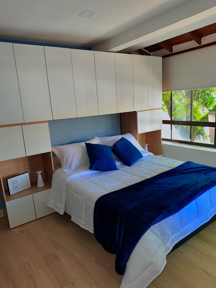 Central Y Cómodo Loft Junto A Plaza Mayor - Medellín, Colombia