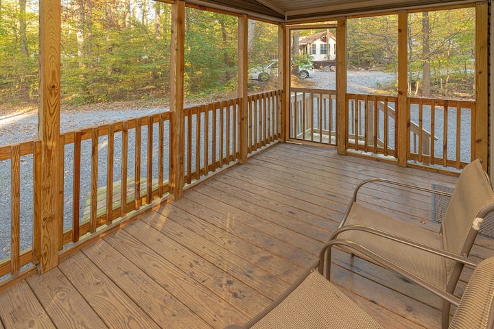 Cabin With Resort Amenities - Morgantown, PA