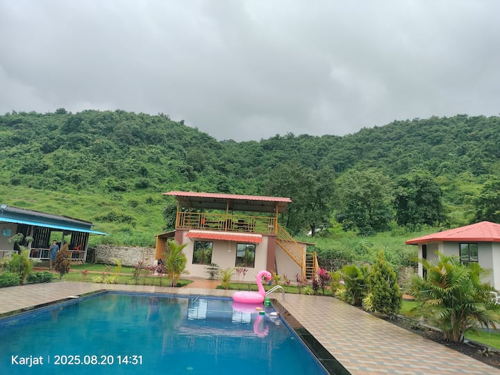 Stayfolio Big Pool Nature Bliss - Karjat