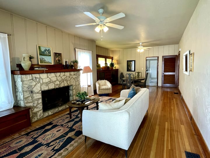 Downtown Charming Craftsman - Bradenton, FL