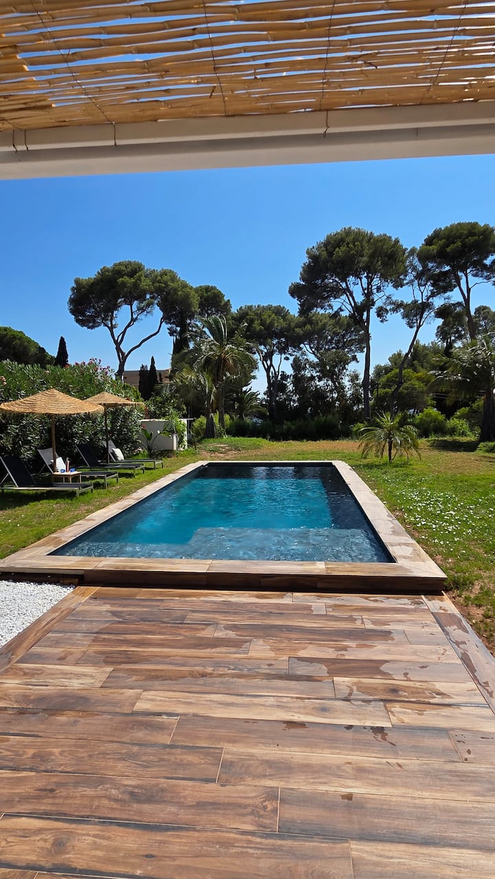 Villa Bord De Mer Et Campagne - Carqueiranne
