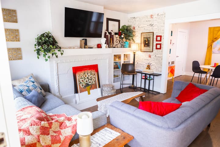 The Andey, Historic Art Cottage | By Nw Expressway - Oklahoma City