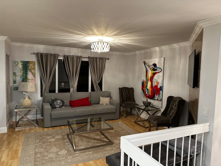 Gorgeous Apart In Laguna Hills - Lake Forest, CA