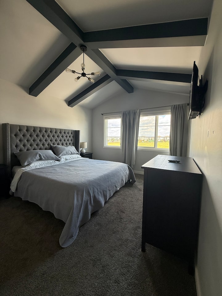 Entire Home In Fort Sask - Fort Saskatchewan