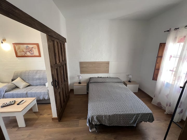 Adaptado Para Silla De Ruedas. - Comares