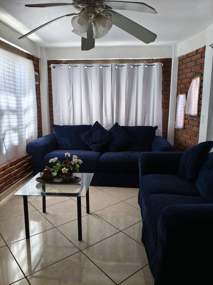 Casa Priv. Compl. A 9 Min De Consulado/aeropuerto - Tijuana