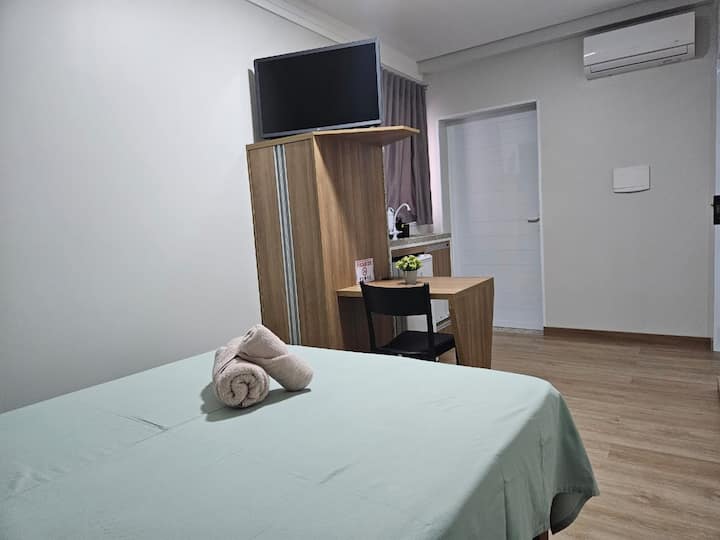 Suítes Ribeiro 105 - Santa Mônica, Próx. Ufu - Uberlândia
