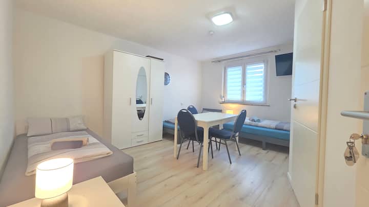 Wohnreich Ulm 1 Zimmerwhg. 4.og Z.3 - 울름