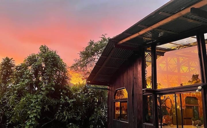 Entire Creekside Lodge Near Chirripó - Costa Rica