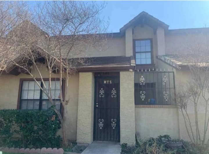 8bed Townhome|worktrips|spacious - Laredo, TX